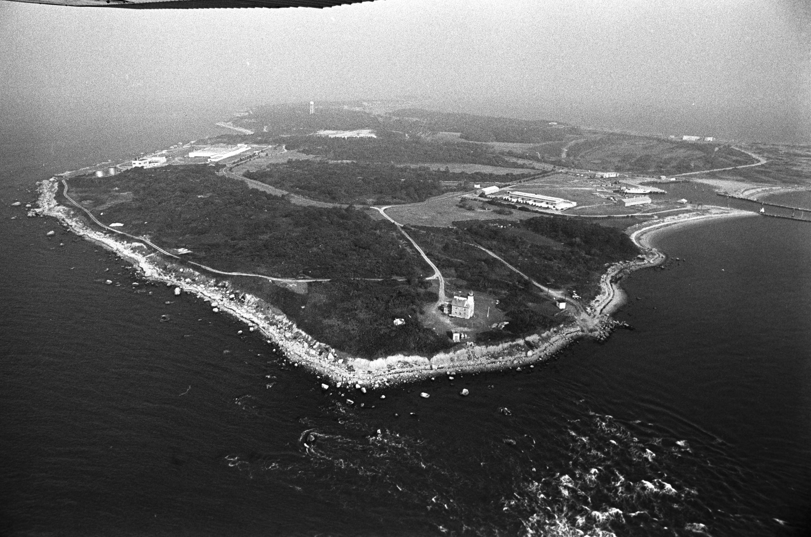 As Infamous Germ-Research Lab Moves West, What Happens to Plum Island?