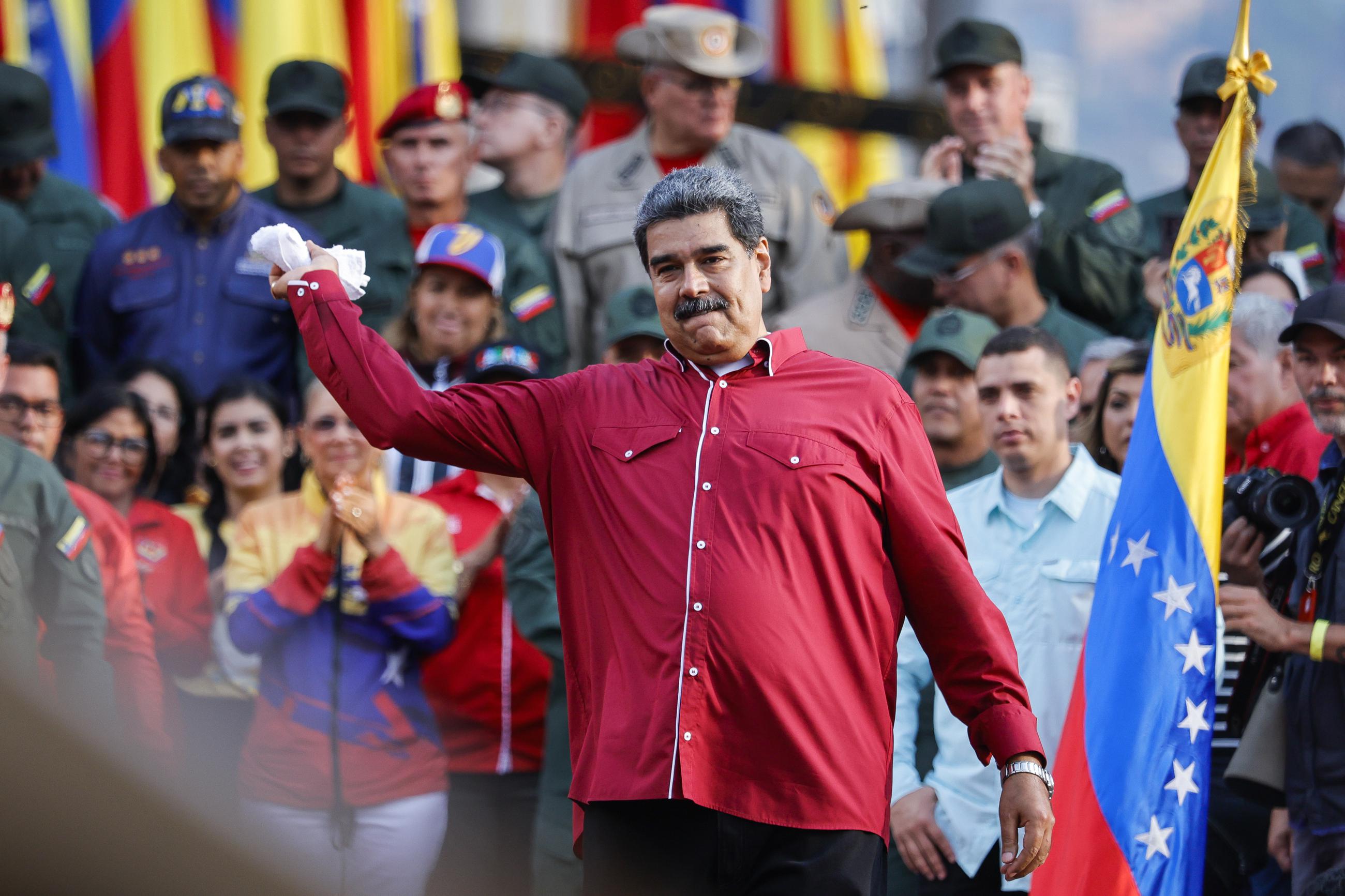 Wrongfully detained U.S. citizen remains in notorious Venezuelan prison ...